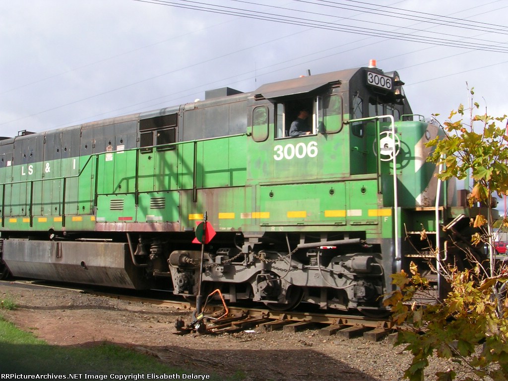 LS&I Crossing Baldwin Ave